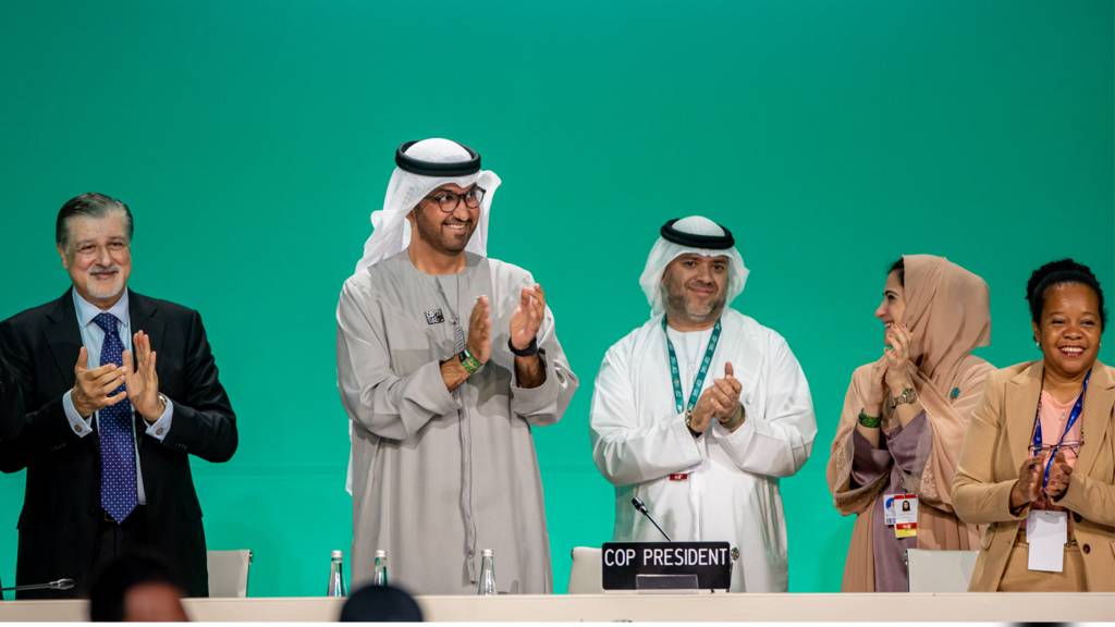 Historic Climate Deal to Transition Away from Fossil Fuels - datasurfr Historic Climate Deal to Transition Away from Fossil Fuels - datasurfr