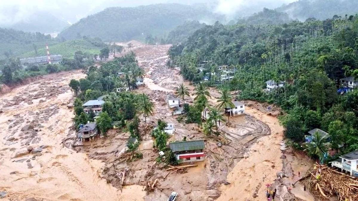 Landslides in Kerala cause severe disruptions - datasurfr