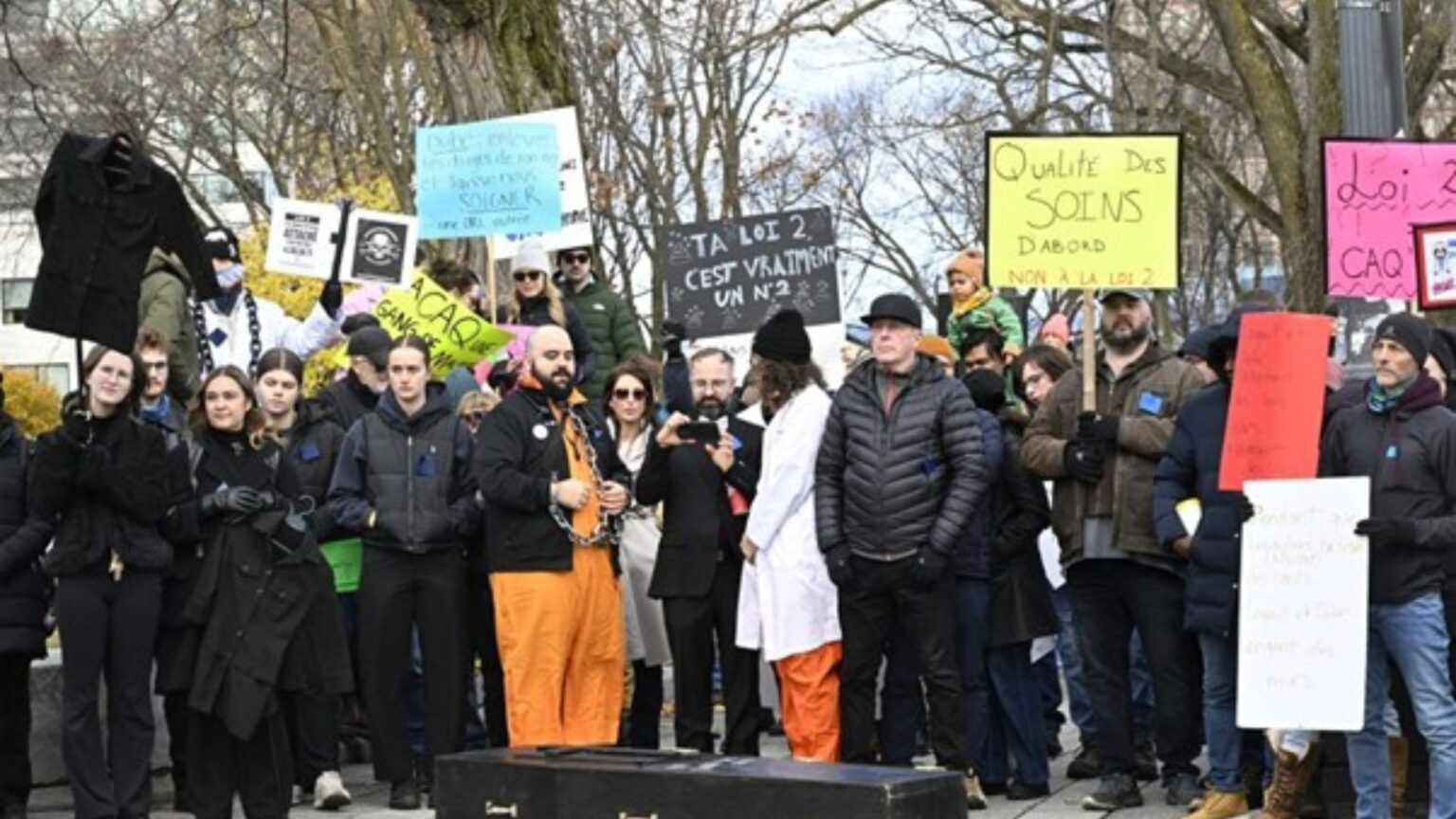 Medical Unions Rally Against Bill 2 in Montreal on 09 November